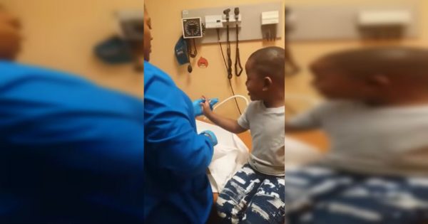El Ingenioso Truco De Una Enfermera Para Colocar Una Inyección A Un Niño Sin Que Se Asuste