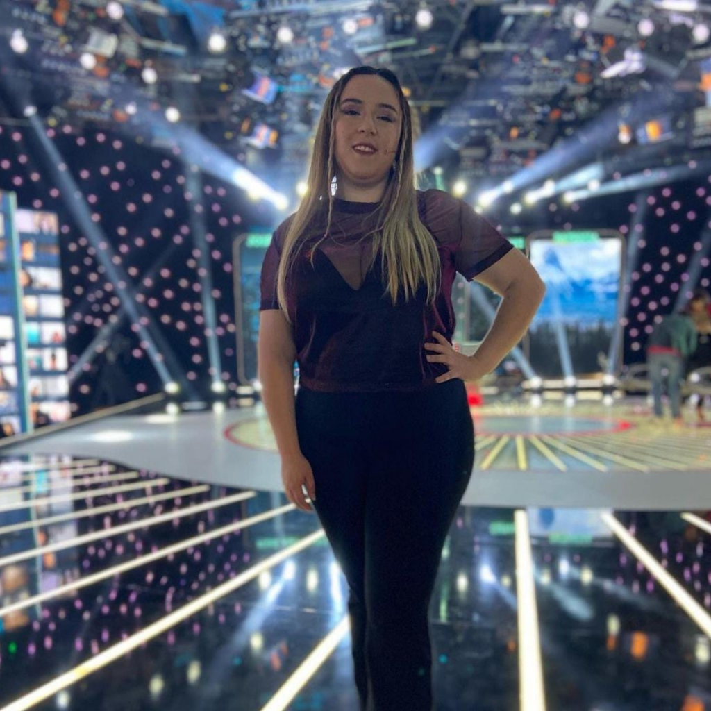 ¡Se ve radiante! Christell sorprende con impactante cambio de look ...