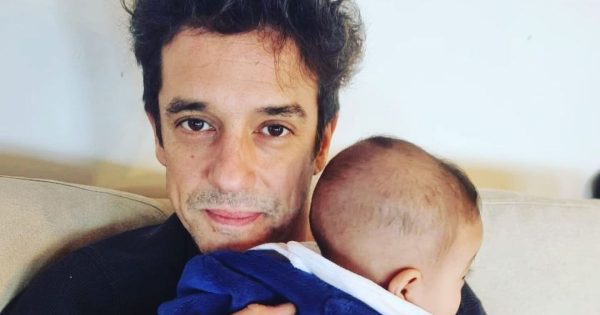 Matías Oviedo enterneció la red con foto junto a su bebé — Pudahuel
