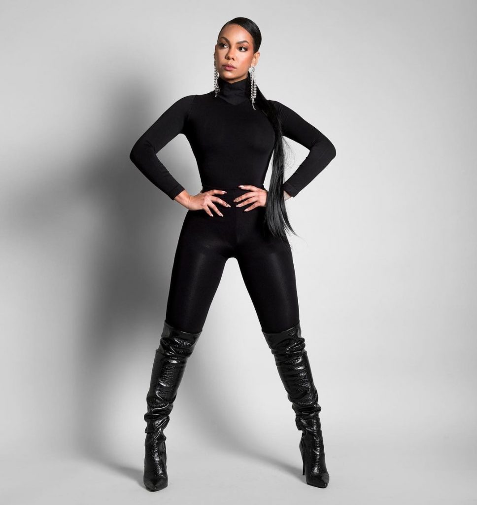 Betsy Camino celebró su cumpleaños y sorprendió con nuevo look — Pudahuel