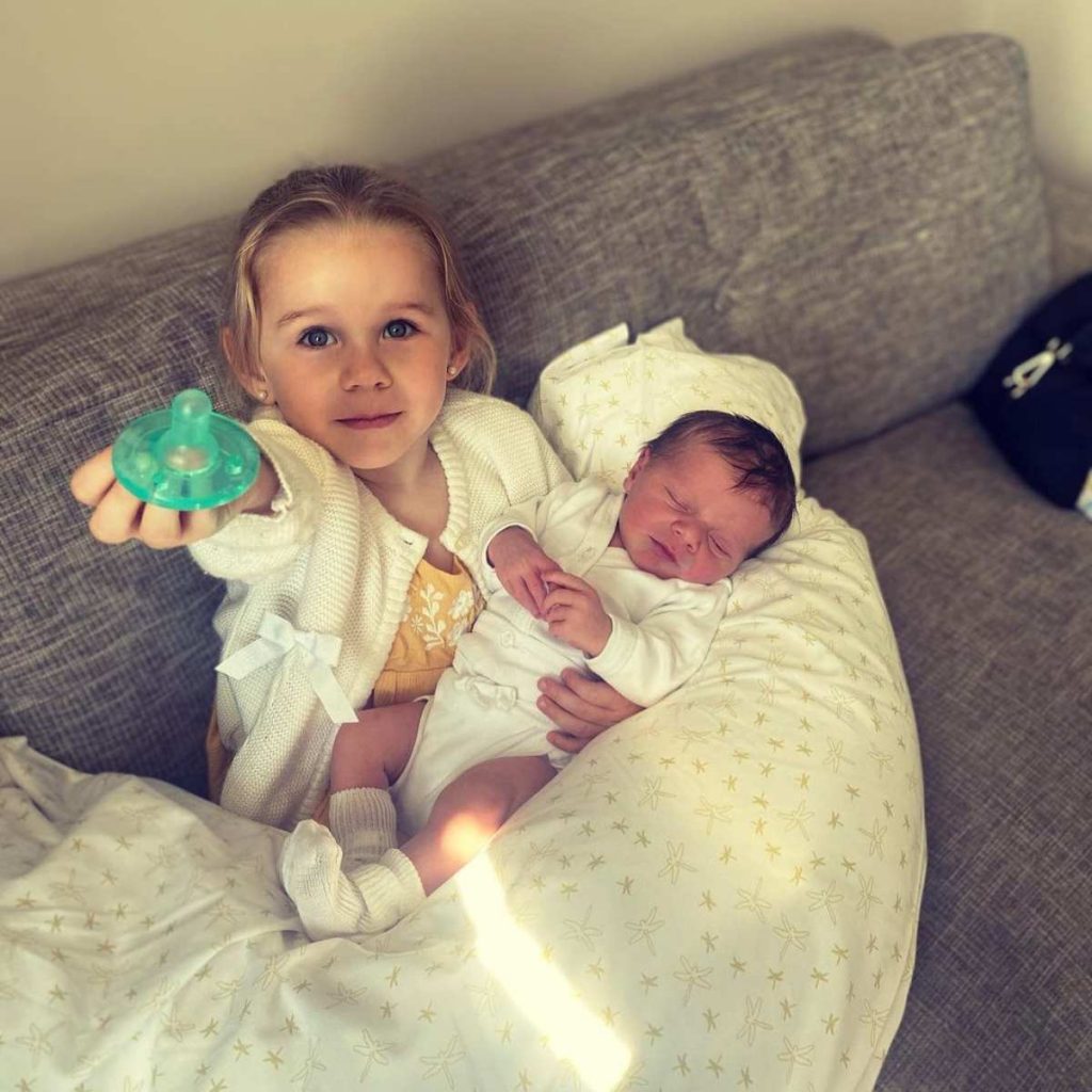 Constanza Mackenna enternece Instagram con fotos de sus hijos — Pudahuel