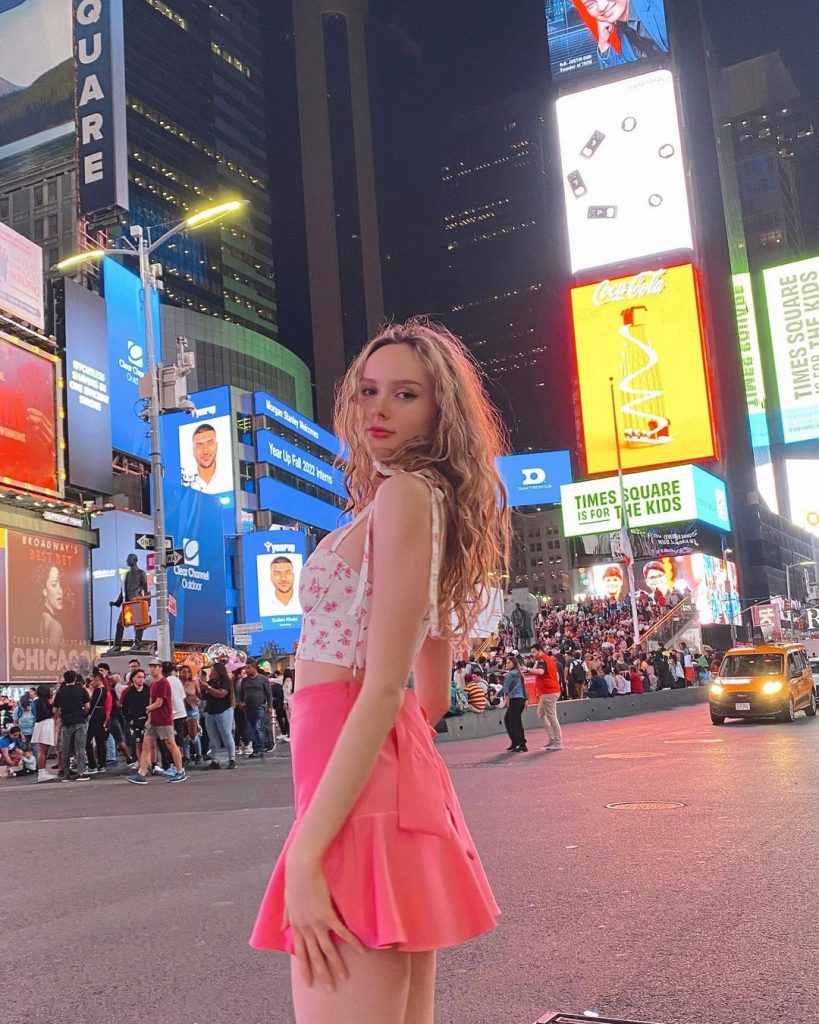 Hija de Alejandra Fosalba sacó aplausos por su espectacular ...