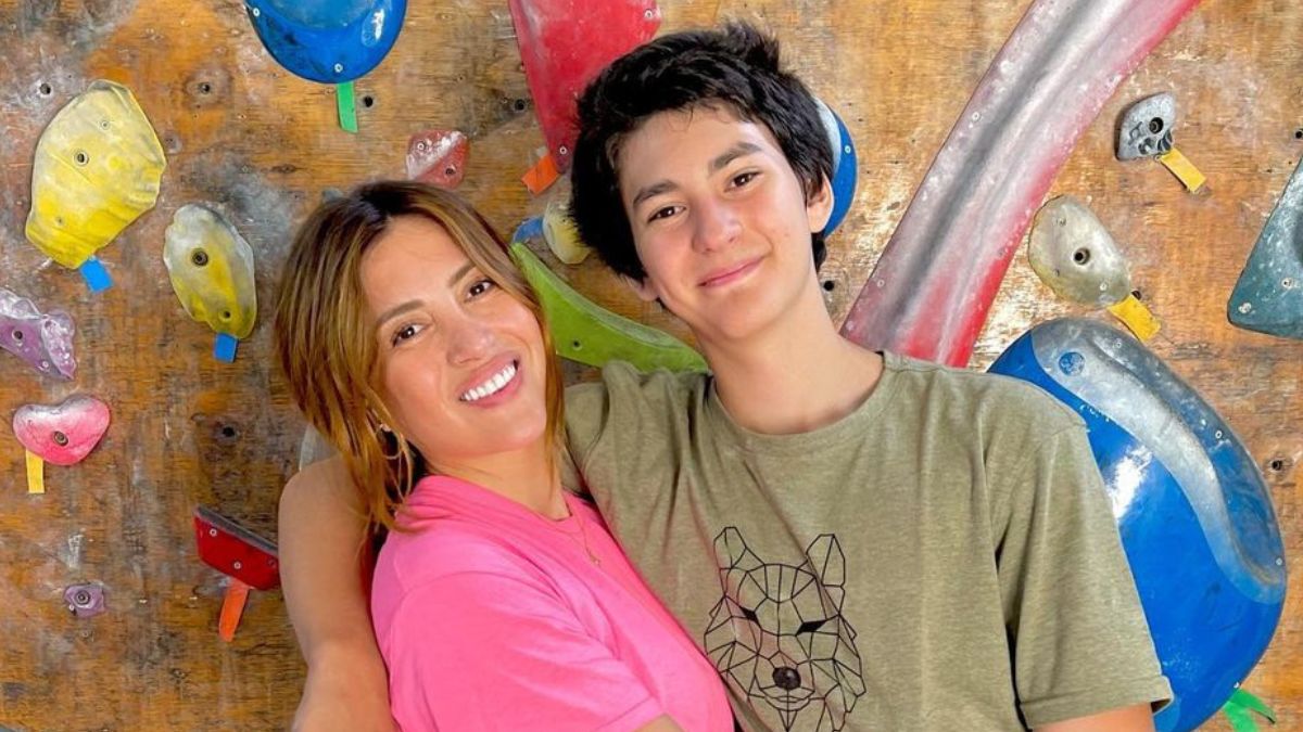 Así de grande está el hijo de Karen Bejarano: cantante le dedicó ...