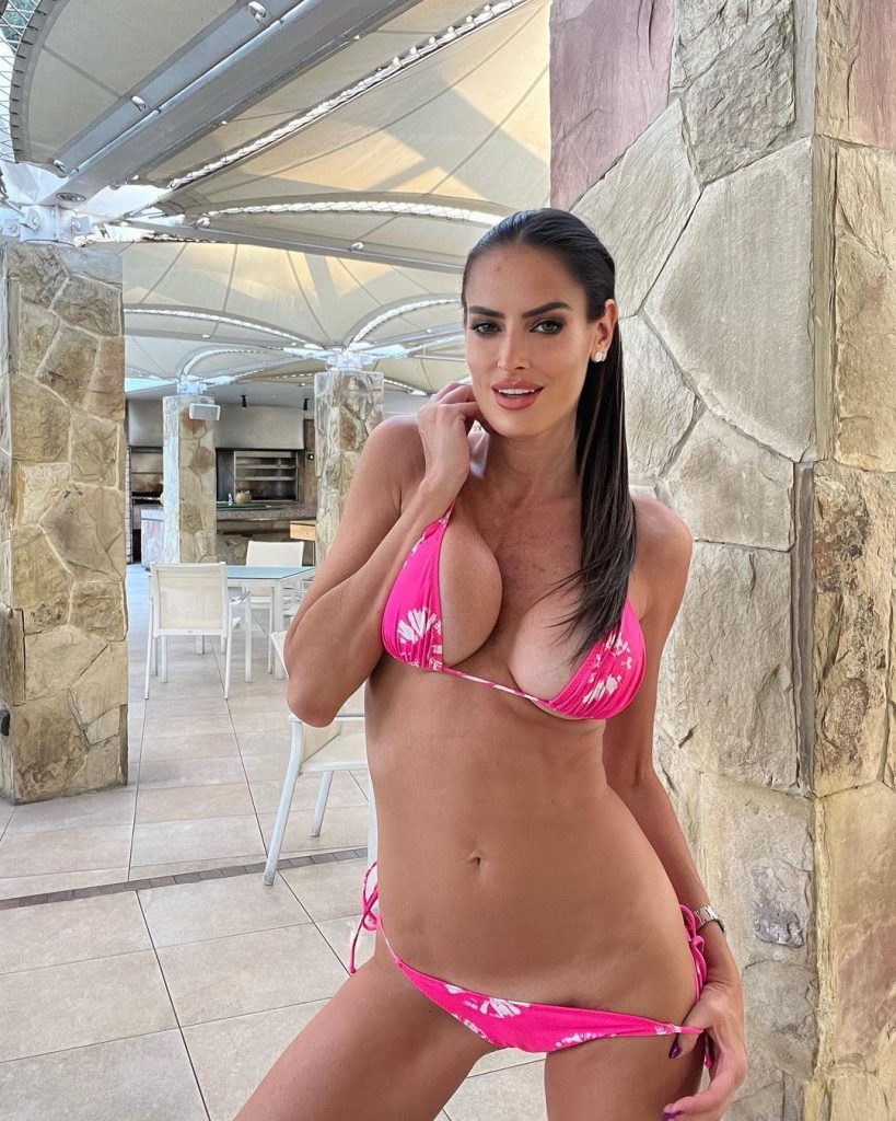 «Se le ven los pelos...»: Adriana Barrientos desató la polémica entre sus seguidores tras ...