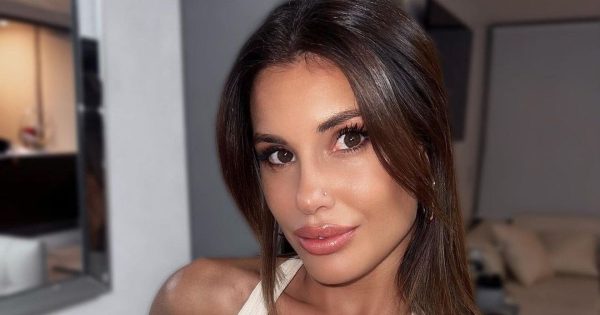 "Qué mujer más sensual": Gala Caldirola sacó su mejor bikini y se hace viral en redes — Pudahuel