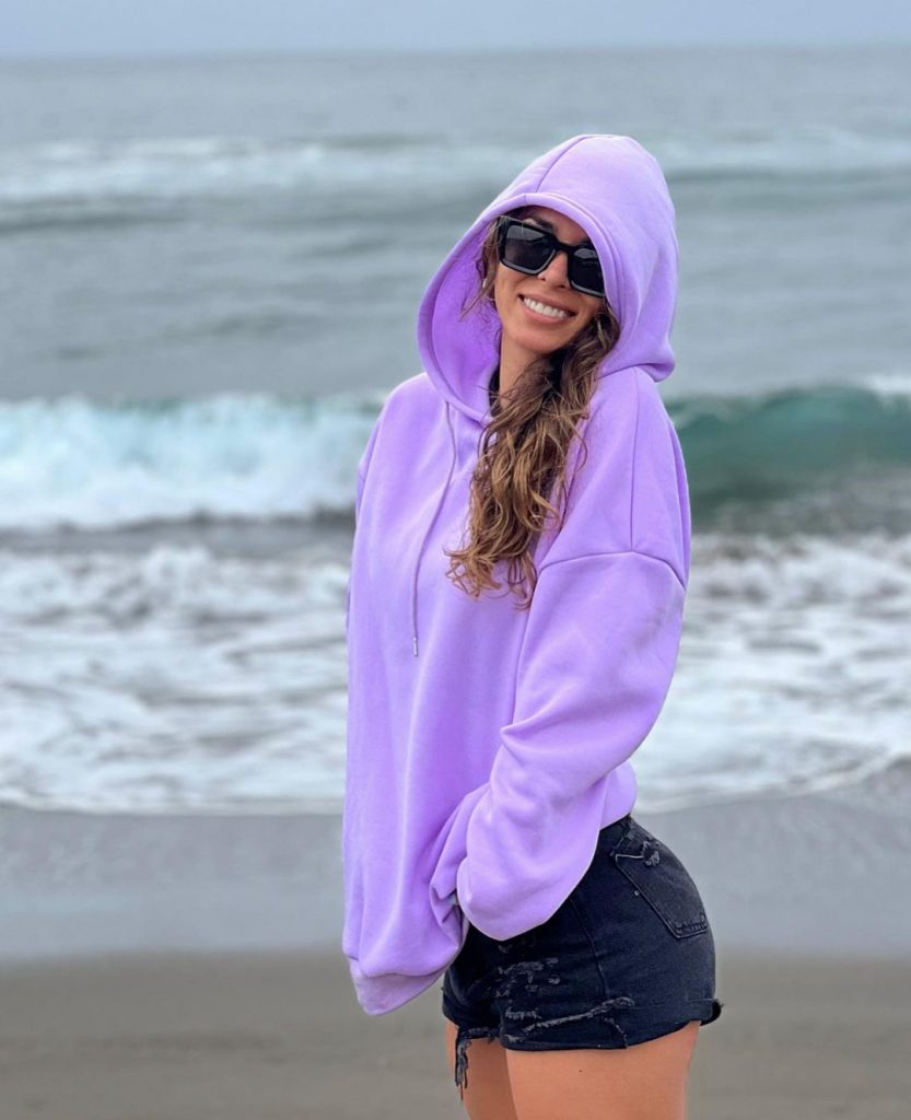 Con ajustado mini short: Jhendelyn Nuñez revolucionó a sus seguidores en redes sociales — Pudahuel