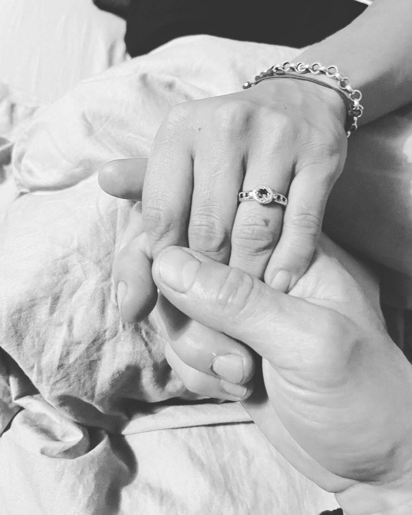 Ex de Claudio Castellón anuncia matrimonio con reconocido actor — Pudahuel