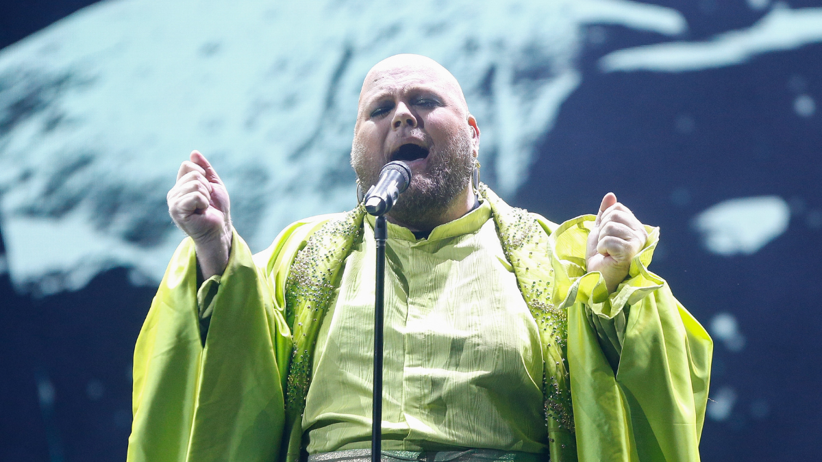 Enrique Ramil en Chile: El cantante que triunfó en Viña del Mar 2024 ...