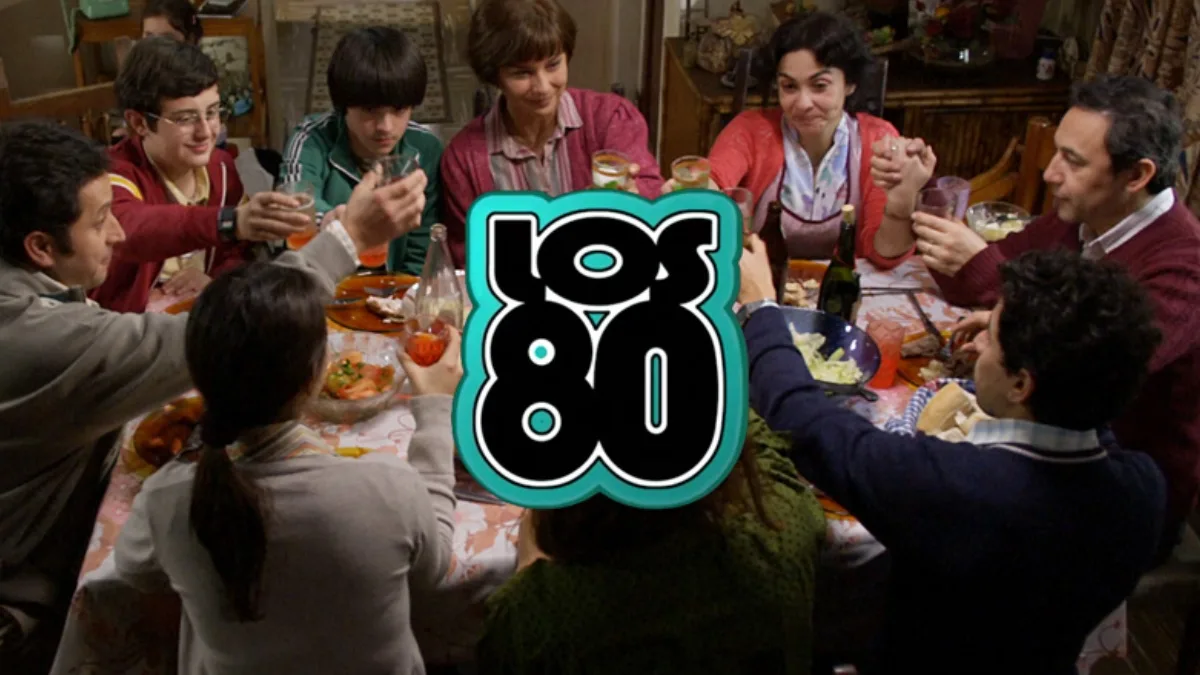 Reconocido actor de "Los 80" es acusado de hostigar a joven influencer ...