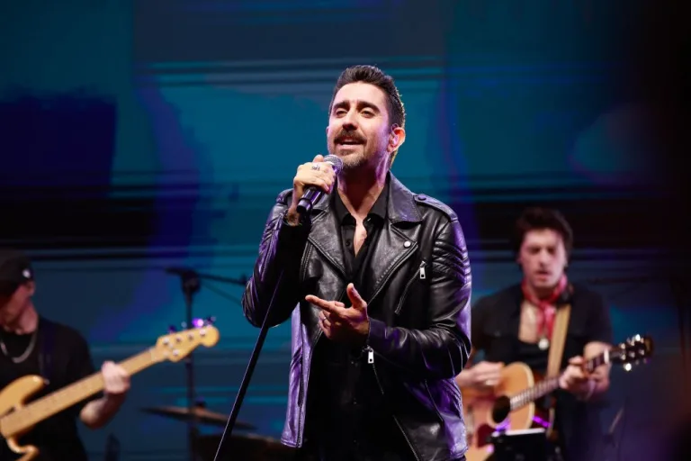 Álex Ubago cumple 45 años: Recordamos uno de sus grandes éxitos junto a ...